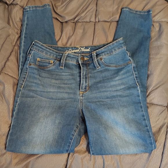 Universal Thread | Jeans | 28 Universal Thread Skinny Jeans | Poshmark
